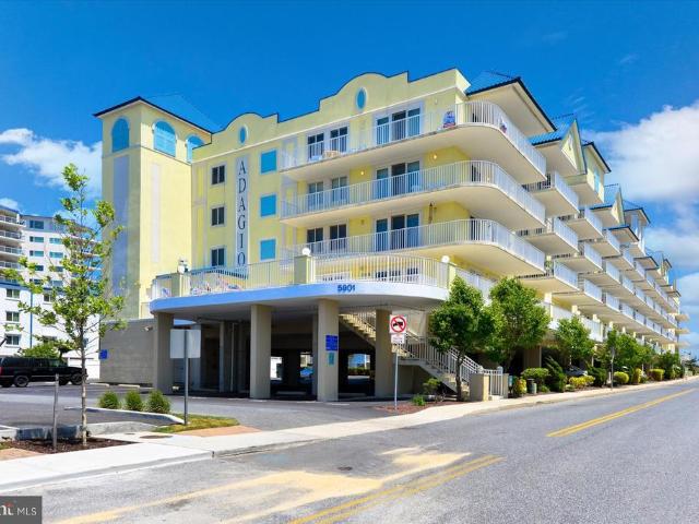5901 Atlantic Avenue # 404