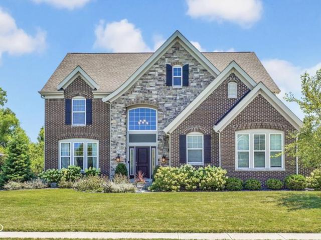 5901 Chartwell Dr, Bargersville, IN 46106