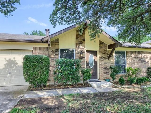 5901 Guildwood Dr, Arlington, TX 76017