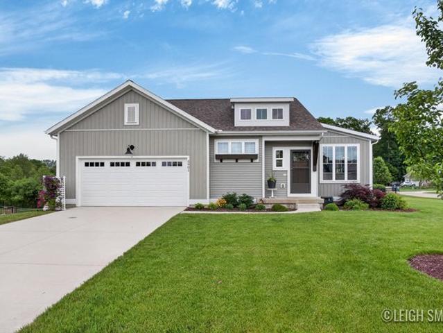 5901 Lynn Dr, Allendale, MI 49401