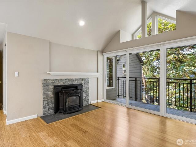 5901 Phinney Avenue N # 304