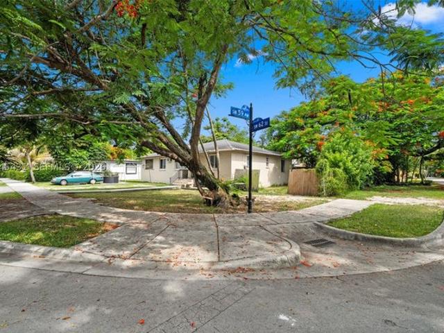 5901 SW 62nd St, Miami, FL 33143