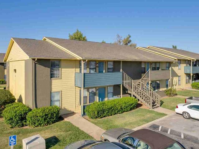 5901 S May Ave 2 Bedroom Apartment for Rent at 5901 S May Ave, Oklahoma City, OK 73119 Mayridge