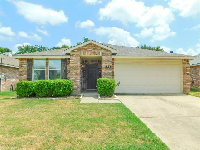 5901 Thoroughbred Trail, Denton, TX 76210 | MLS #21235 | Compass