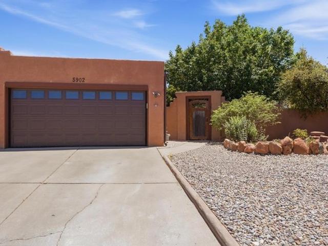 5902 Azuelo Ave NW, Albuquerque, NM 87120