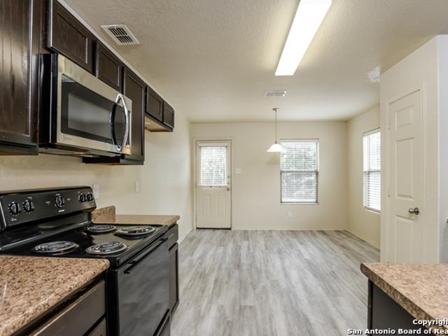 5902 Aspen Garden