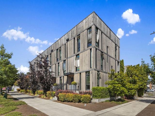 5902 Ballard Studio Apartment for Rent at 5902 22nd Ave Nw, Seattle, WA 98107 Adams