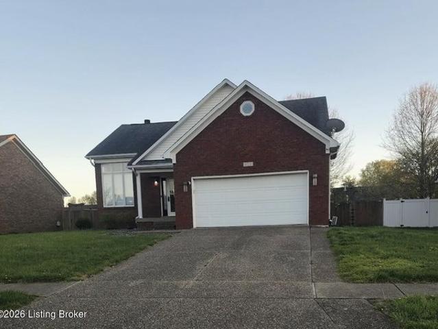 5902 Briscoe Ln, Louisville, KY 40228