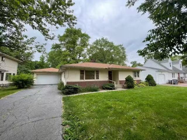 59030177 1705 Northwestern Ave