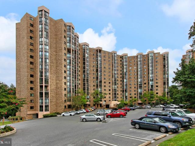 5903 Mt Eagle Dr, Unit 203, Alexandria, VA 22303 | MLS #VAFX2299