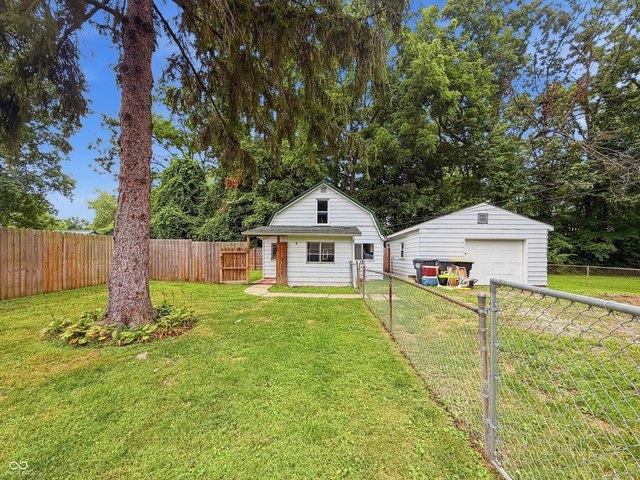 5903 Oak Ln, Anderson, IN 46013