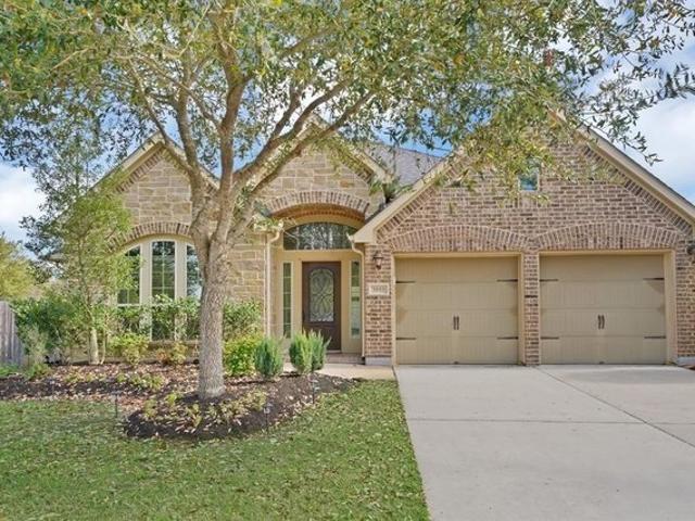 5903 Falling Briar Ln, Sugar Land, TX 77479
