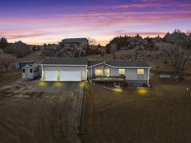 5903 Rolling Hills Rd, Running Water, SD 57062