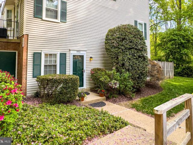 5903 1st Landing Way, Unit 174, Burke, VA 22015 | MLS #VAFX2304 | Compass