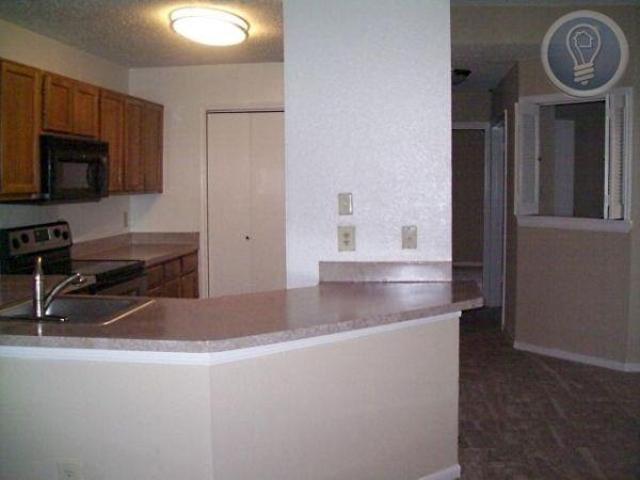 $590 / 1br 460ft² Small one bedroom/best elementary school in texas! Northwest