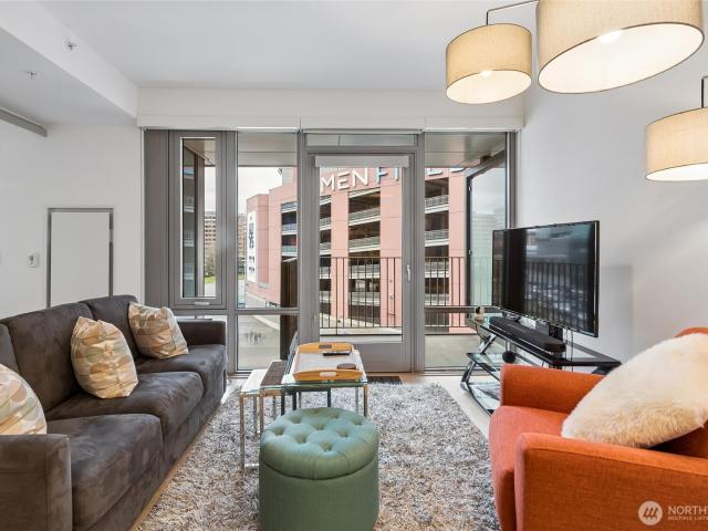 590 1st Ave S, Unit 615, Seattle, WA 98104 | MLS #2503