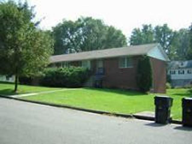 $590 / 2br *Reynolds Street* 314 Blacksburg map