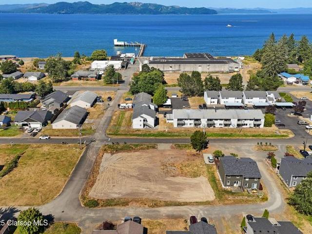 590 7th Ave, Warrenton, OR 97121