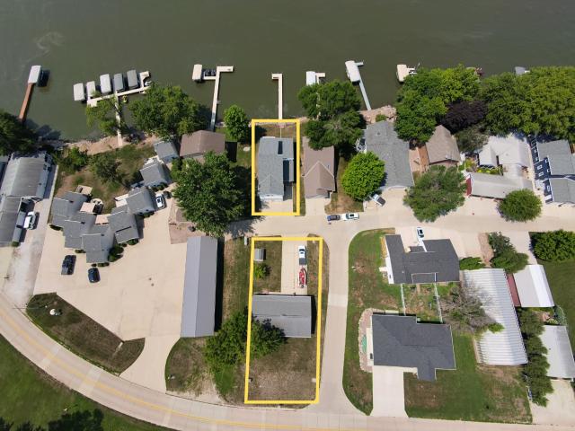 590 & 594 Sunset Drive