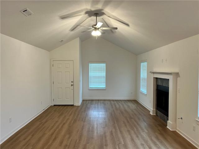 590 Cresswell Drive
