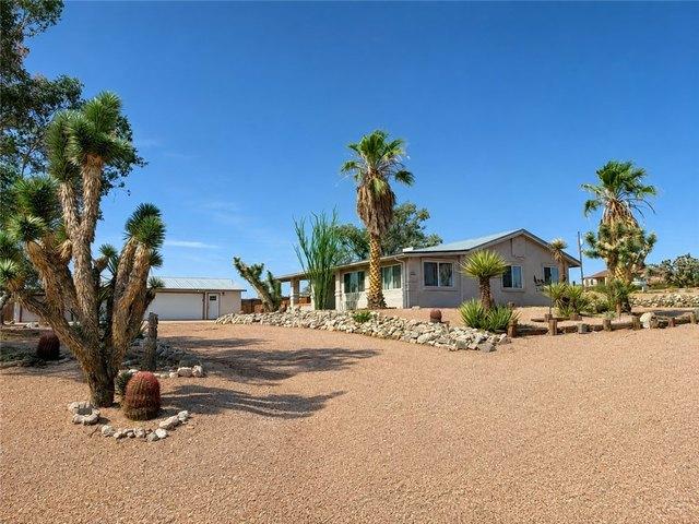 590 E Andrus Ln, Meadview, AZ 86444
