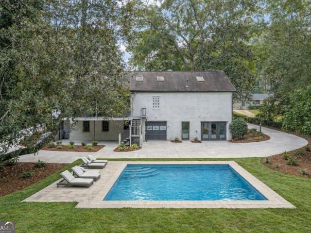 590 Highland Avenue