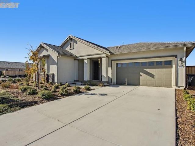 590 Lincoln St, Dixon, CA 95620