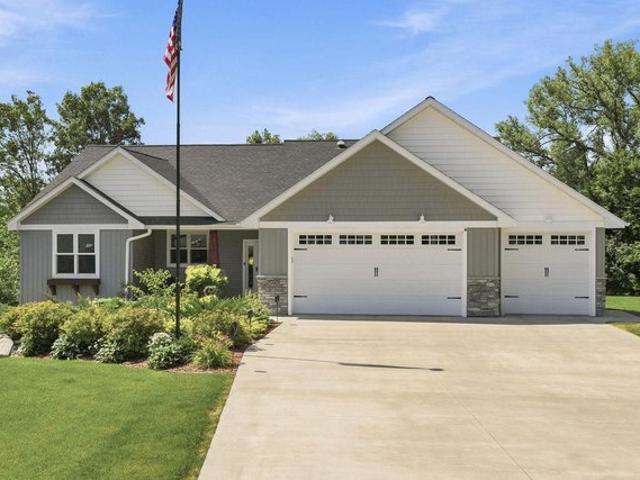 590 Northern Lights Dr, Prescott, WI 54021