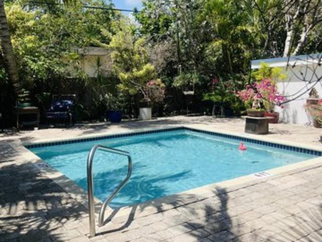 590 NW 40th Ct Apt B, Oakland Park, FL 33309
