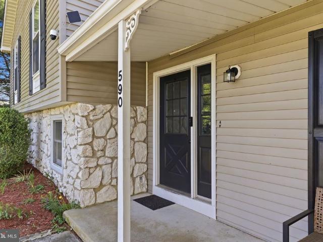 590 Sunhaven Drive