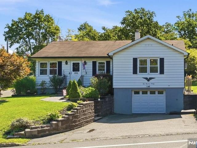 590 Ridge Rd, West Milford, NJ 07480
