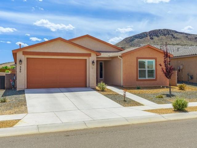 590 Rio Chama Cir SW, Los Lunas, NM 87031