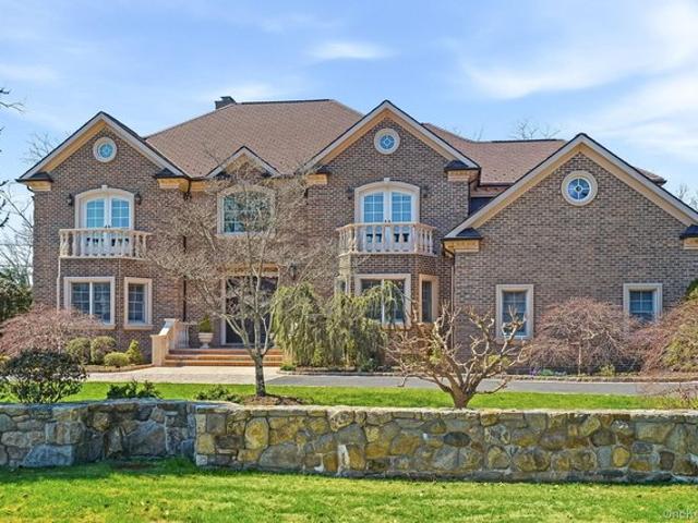 590 West St, Harrison, NY 10528