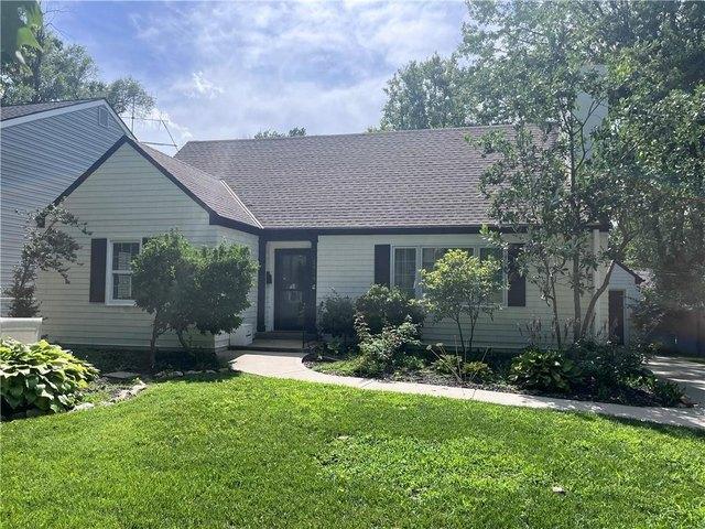 5914 Catalina St, Fairway, KS 66205