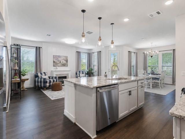 5914 Pedernales Bend Lane