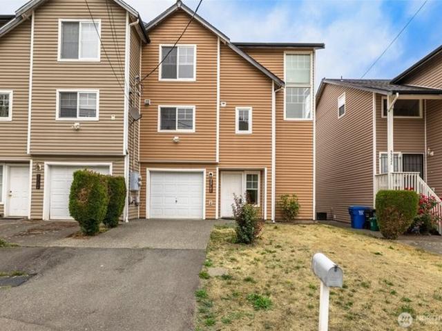 5914 35th Ave S Unit B, Seattle, WA 98118