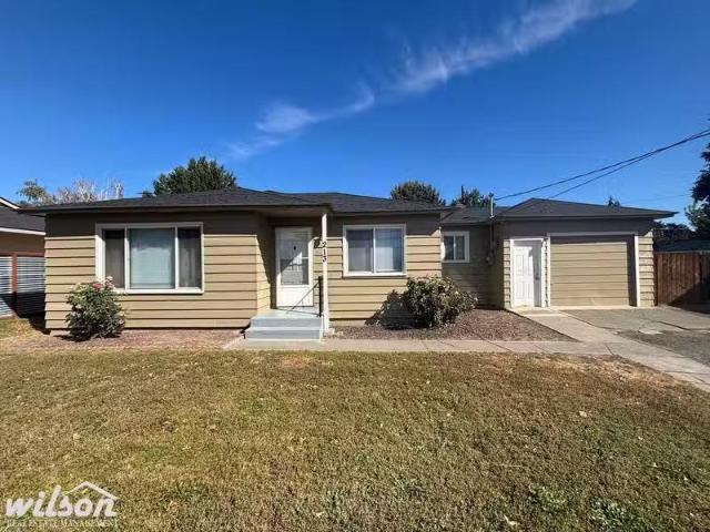 59155153 213 S 48th Ave