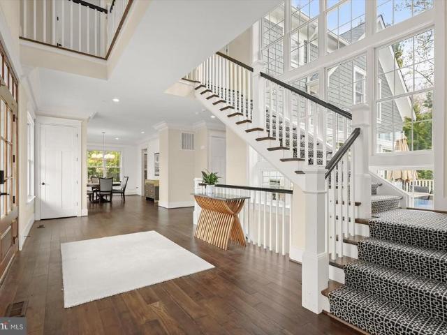 5915 Onondaga Road