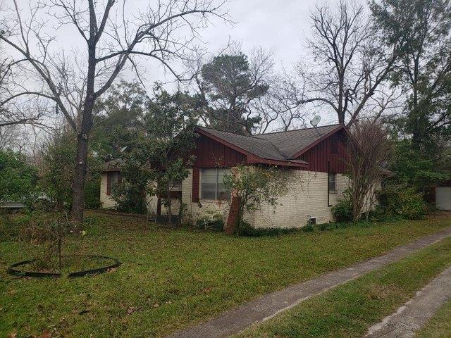 5915 Albert Dr, Houston, TX 77396