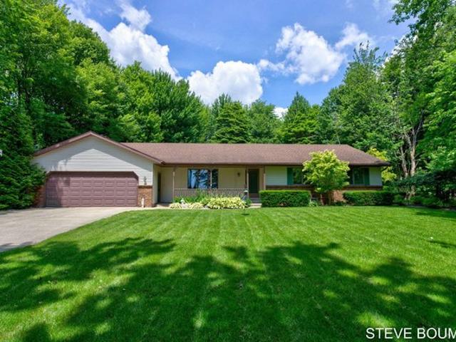 5915 st Ave, Holland, MI 49423