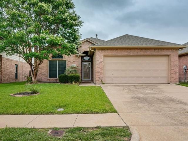 5916 Big Flat Dr, Fort Worth, TX 76131