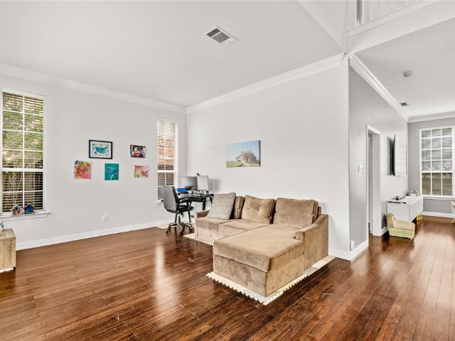 5916 Edgewood Drive