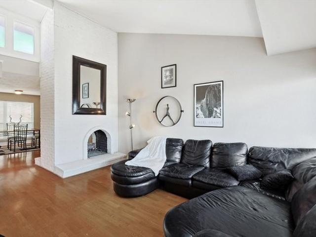 5916 Sandhurst Ln Apt 226, Dallas, TX 75206