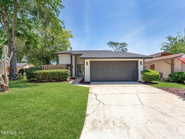 5917 Ortega River Ct, Jacksonville, FL 32244