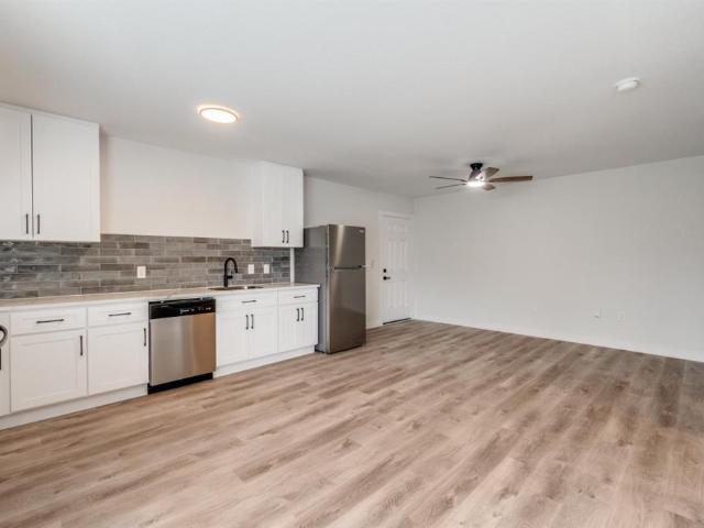 5917 Gaston Avenue # 203