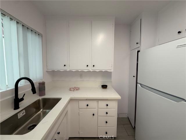 5917 Laurel Canyon Boulevard 7