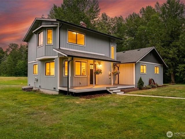 5917 th St NW, Stanwood, WA 98292