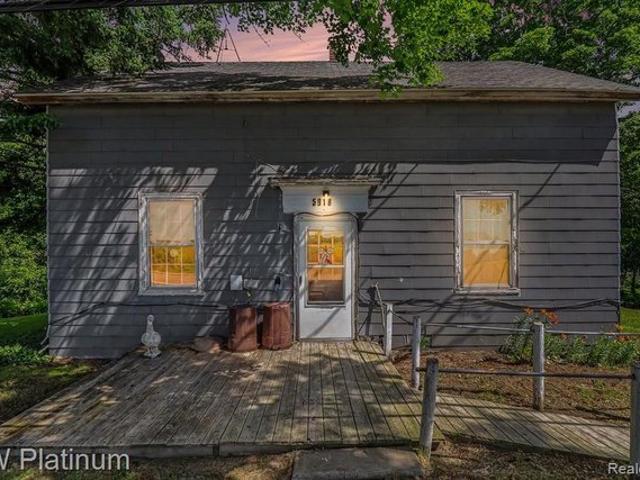 5918 Jeddo Rd, Grant Township, MI 48032