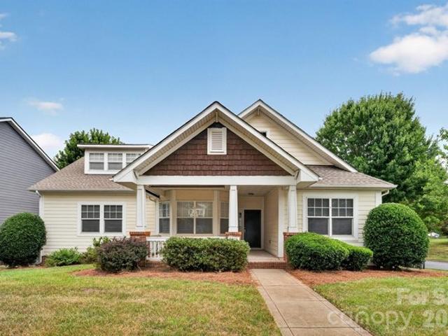 5918 Phyliss Ln, Charlotte, NC 28227