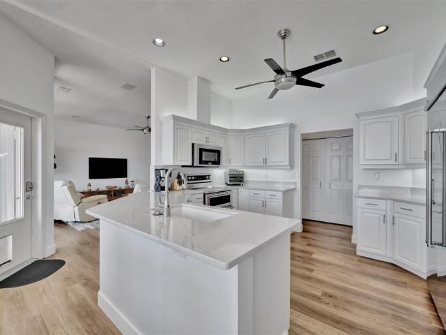 5918 Skimmer Point Blvd S, Gulfport, FL 33707 | MLS #TB8440